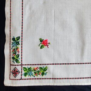 Hand Embroidery | Other | Vtg Hand Embroidery Cross Stitch Roses ...